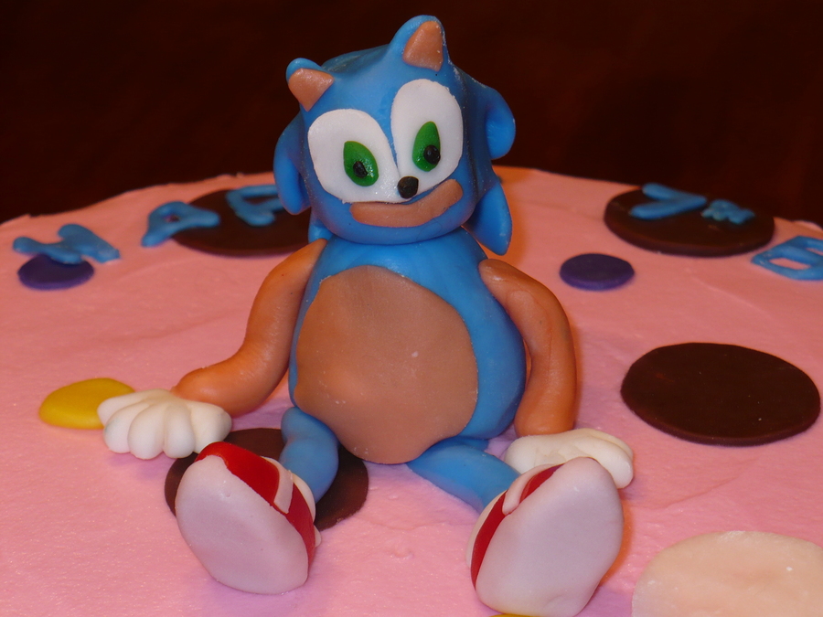 Sonic The Hedgehog - CakeCentral.com