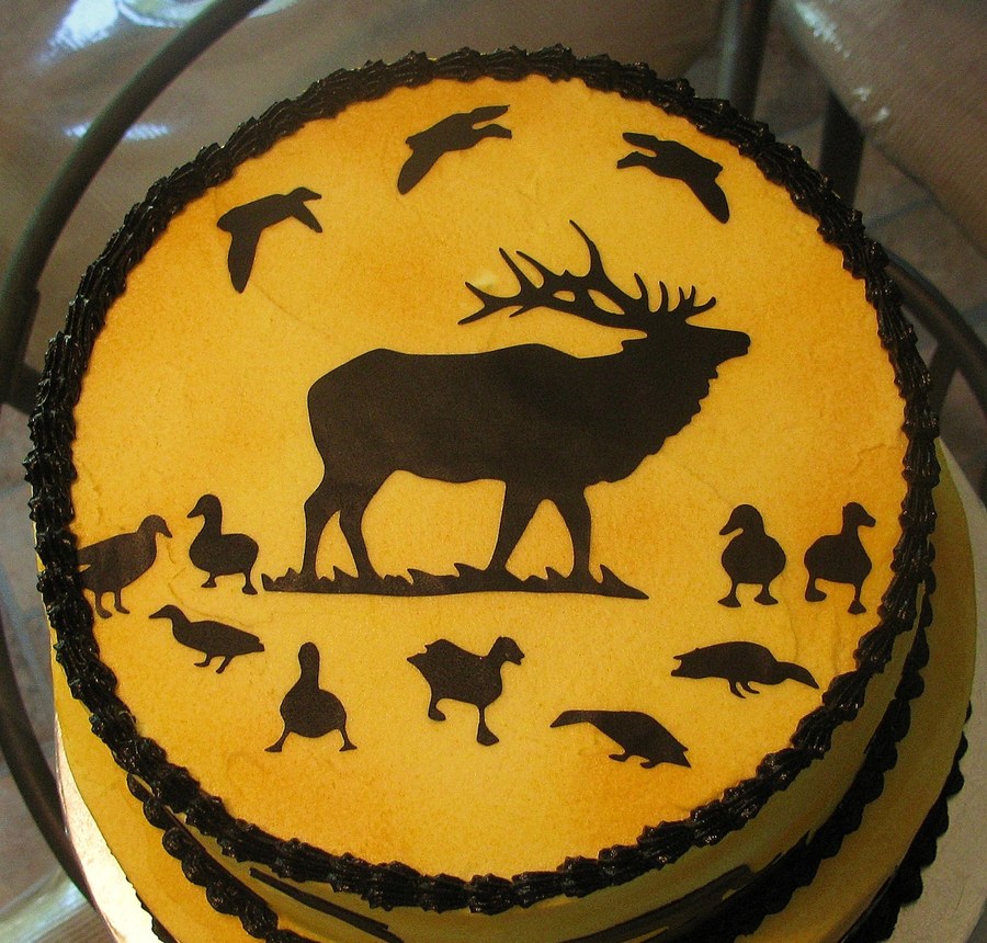 Hunting Birthday Cake - CakeCentral.com