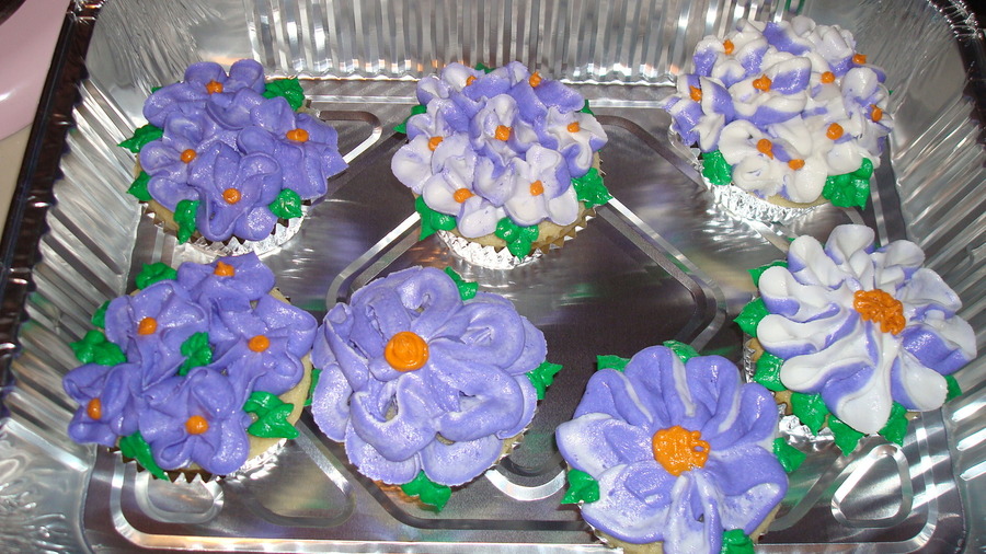 Flower Cupcakes - CakeCentral.com