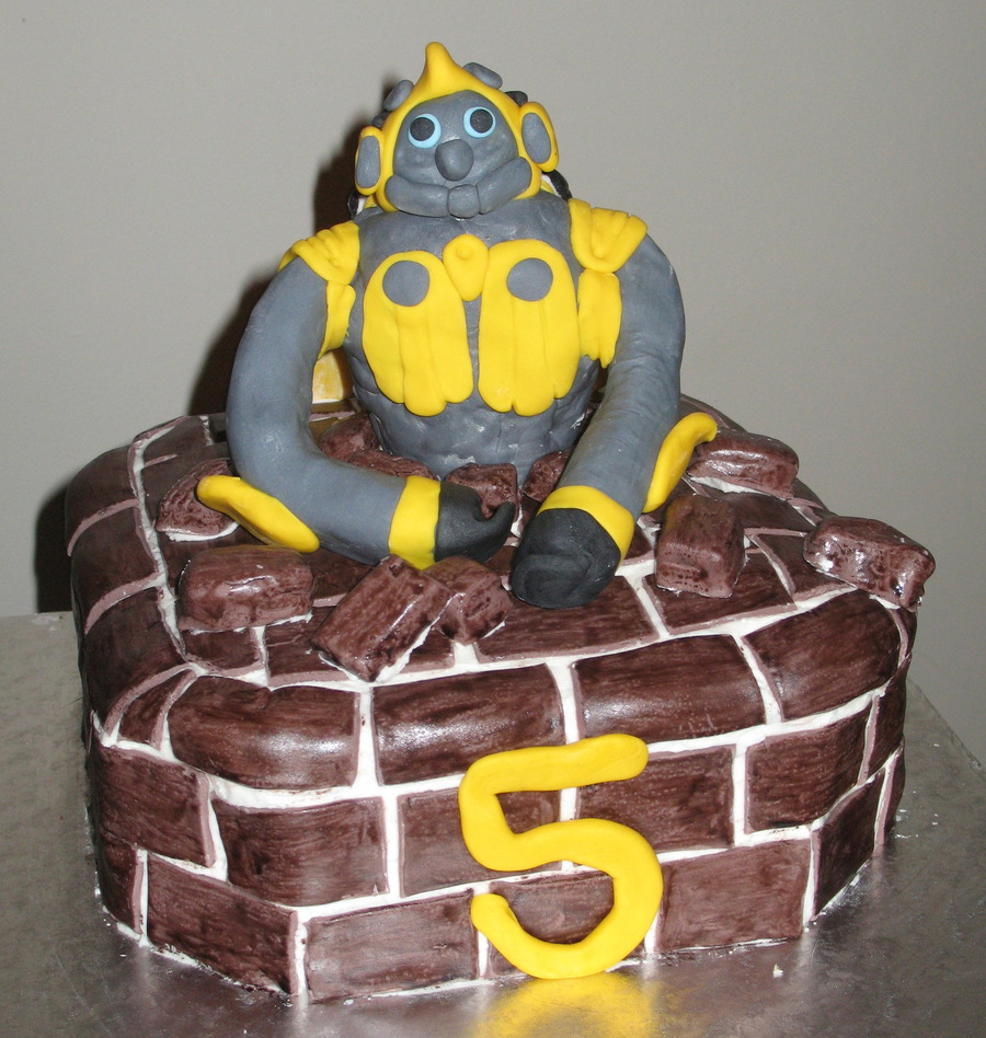 Bumble Bee - CakeCentral.com