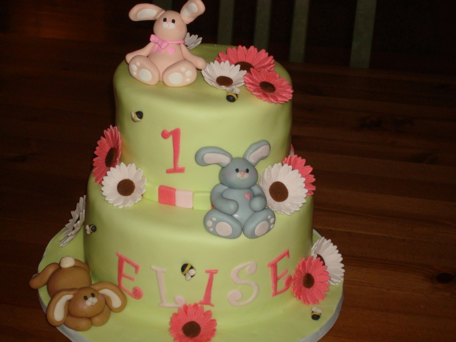 1St Birthday Bunnies - CakeCentral.com