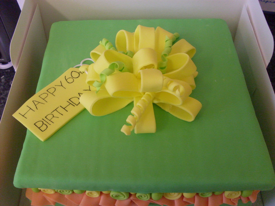 Present Cake - CakeCentral.com
