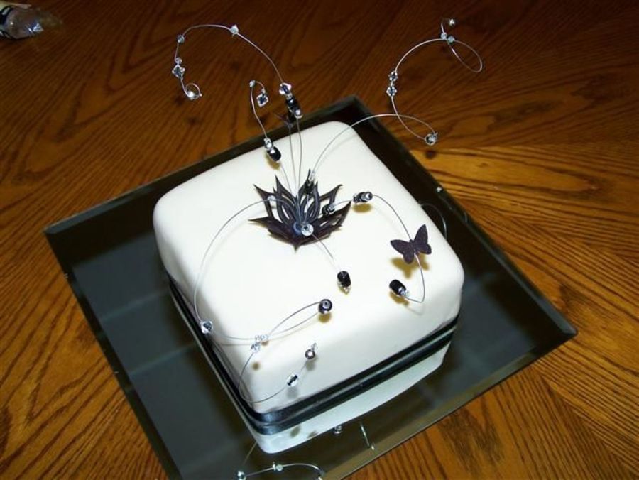 Square Fondant Cake - CakeCentral.com