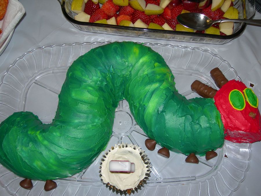 Hungry Caterpillar Cake - CakeCentral.com