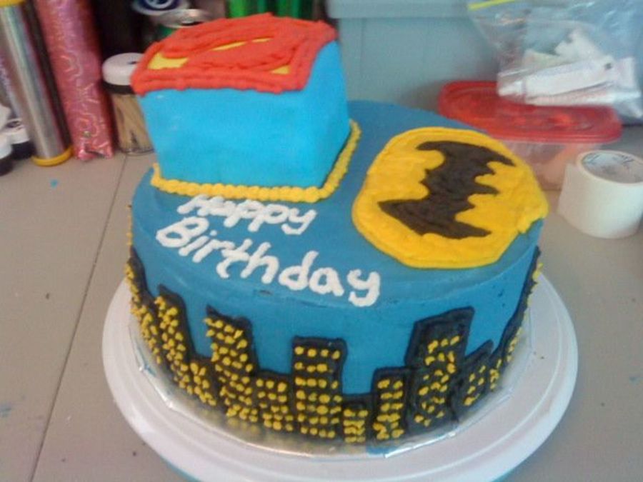 Superman And Batman Birthday Cake - CakeCentral.com