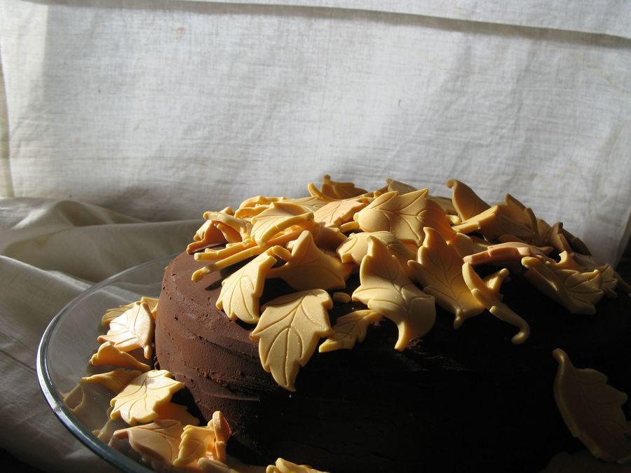 Gold Leaves - CakeCentral.com