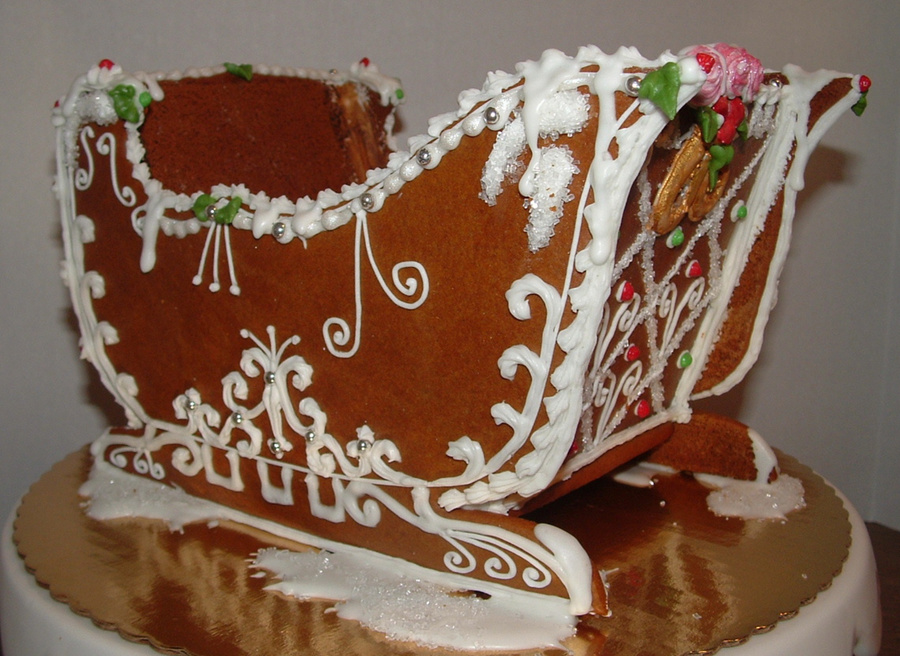 Gingerbread Sleigh - CakeCentral.com