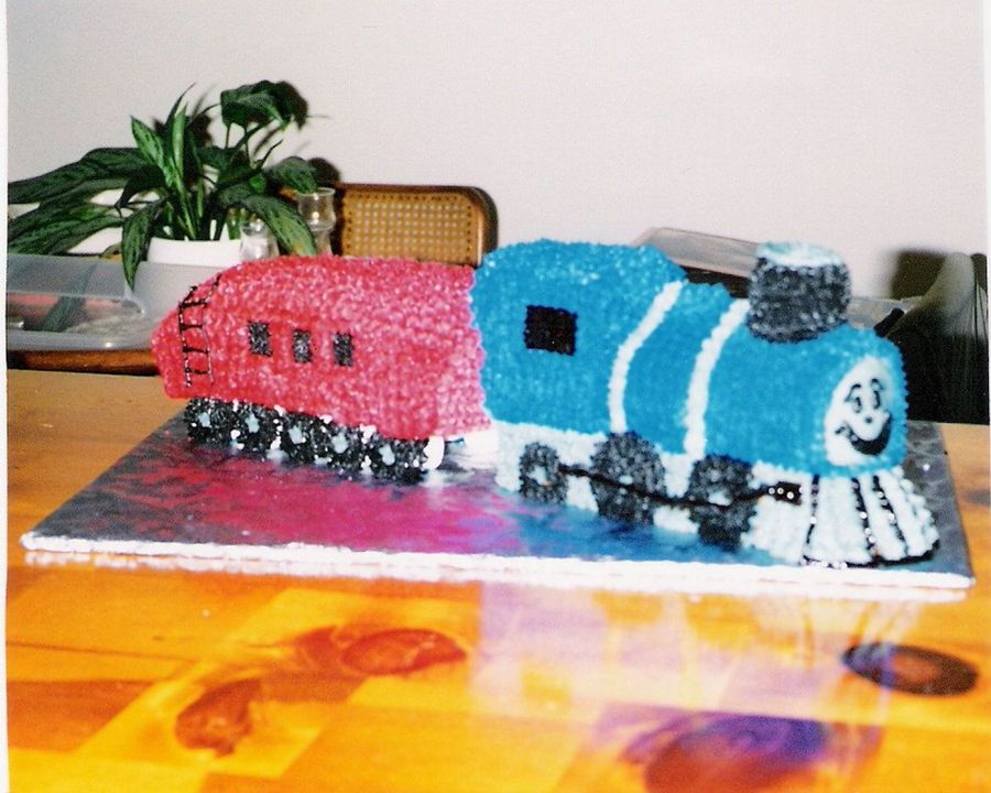 Kyle's Train Cake - CakeCentral.com