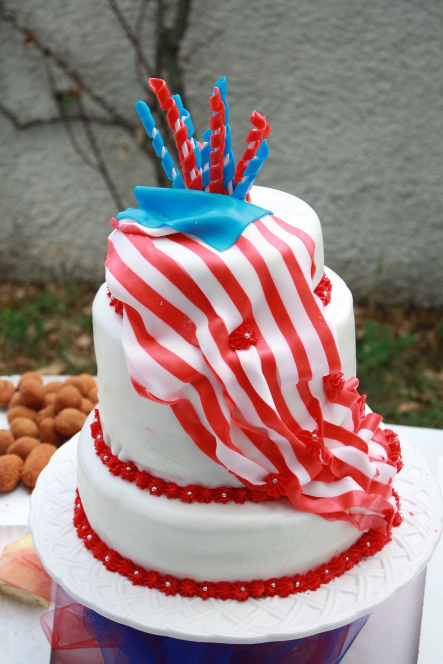 American Flag Fondant Tier Cake - CakeCentral.com