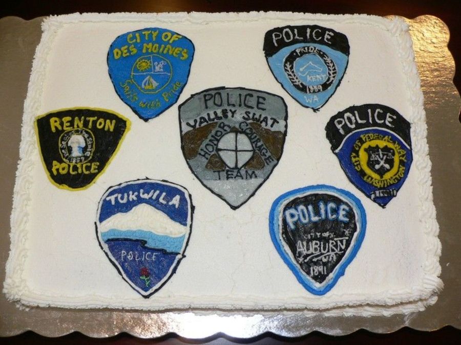 Police Badge Cake - CakeCentral.com
