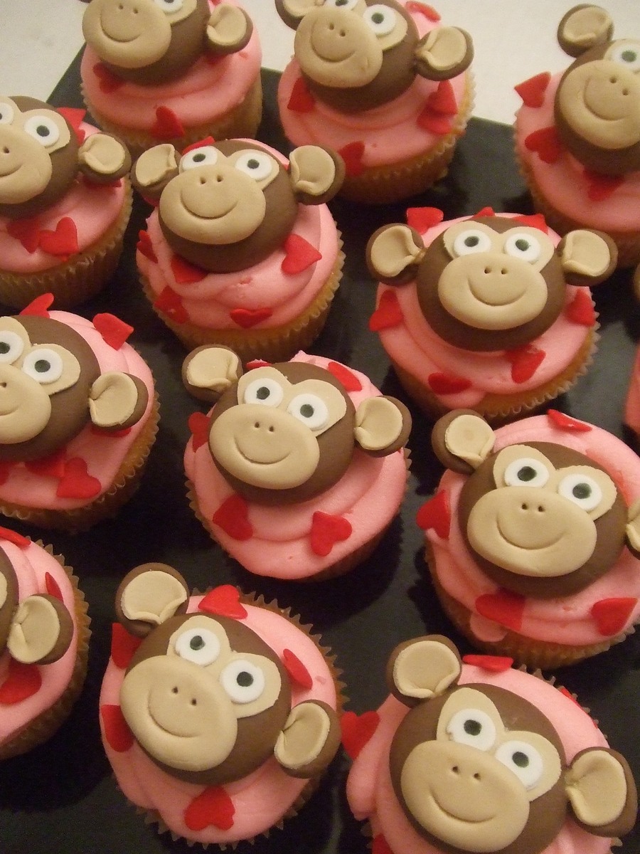 Monkey Cupcakes - CakeCentral.com
