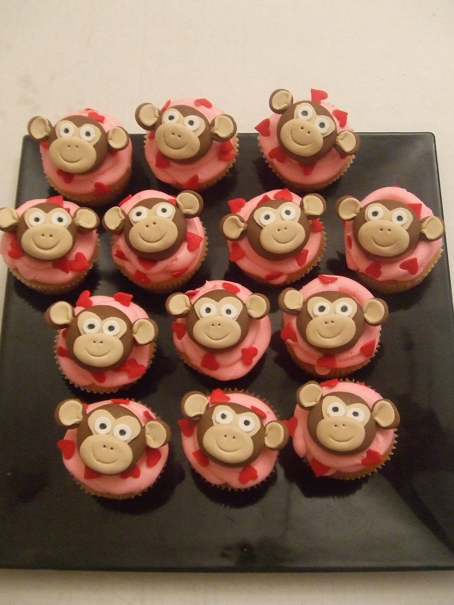 Monkey Cupcakes - CakeCentral.com