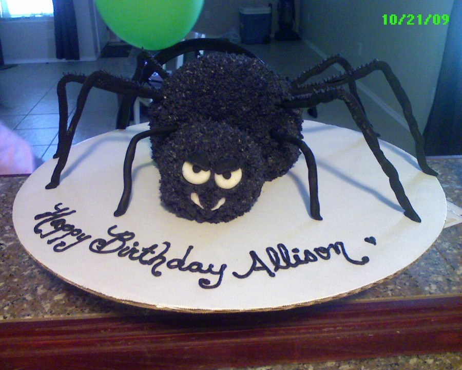 Spider Birthday Cake - CakeCentral.com