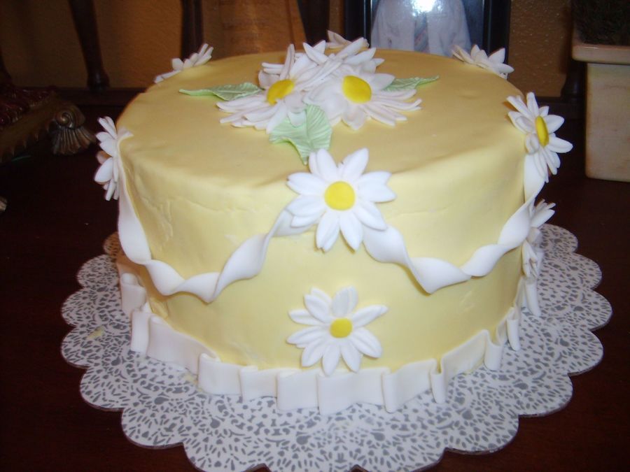 Daisies - CakeCentral.com