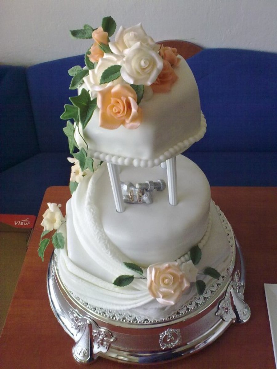 Rose And Drape - CakeCentral.com
