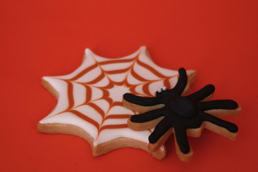 Spider Web - CakeCentral.com