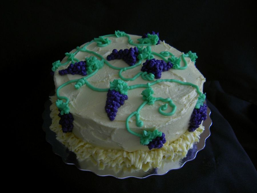 Grape_Cake_002.jpg - CakeCentral.com