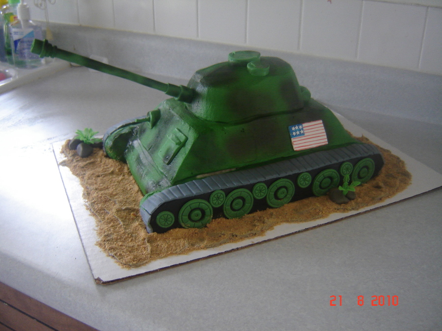Tank Cake - CakeCentral.com