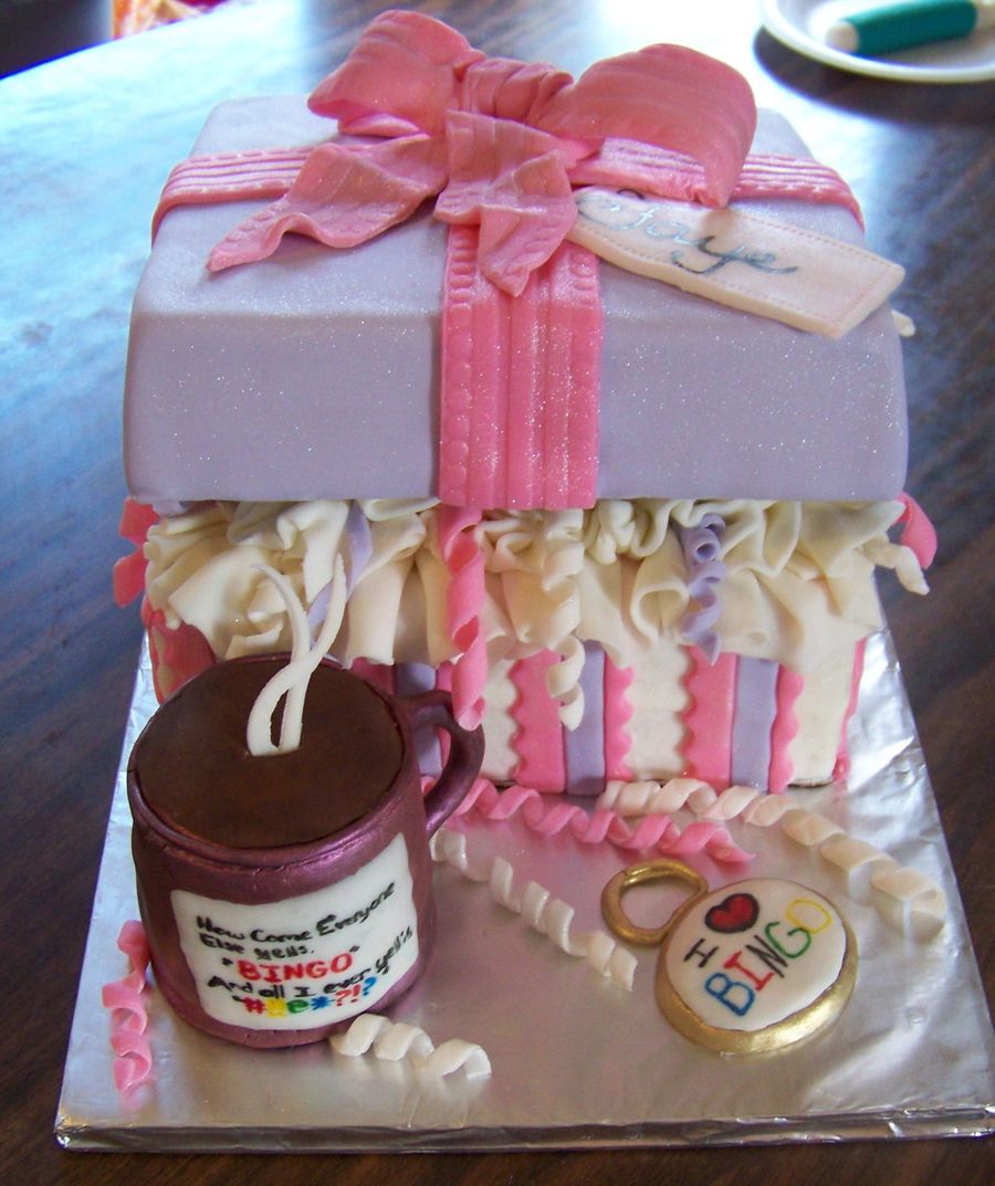 Present Cake - CakeCentral.com