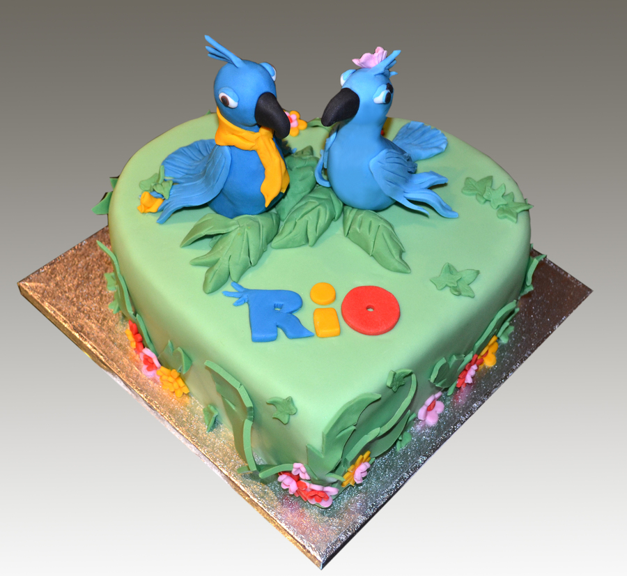 Rio Parrots Cake - CakeCentral.com