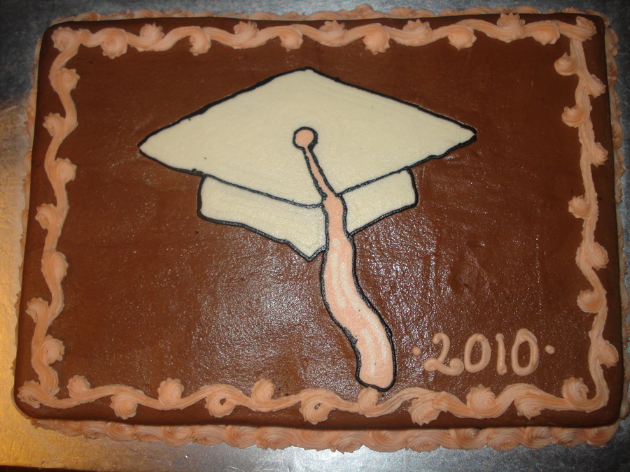 Graduation Cap Cake - CakeCentral.com