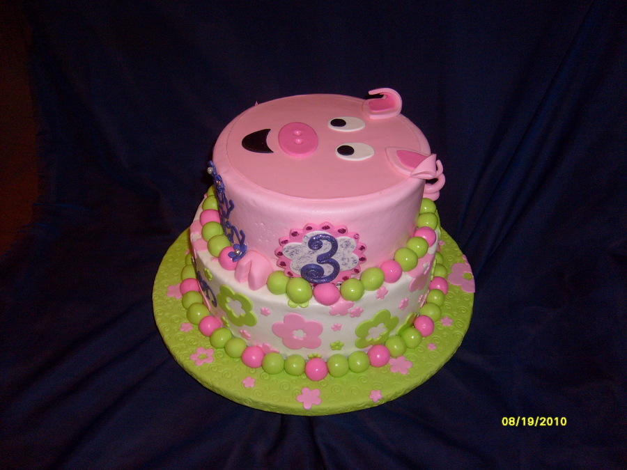 Little Piggy Cake - CakeCentral.com