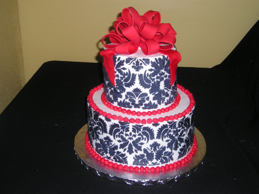 Damask Stencil - CakeCentral.com