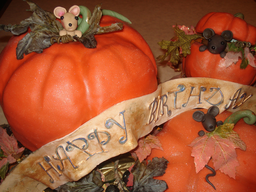 Fall Theme Birthday Cake - CakeCentral.com