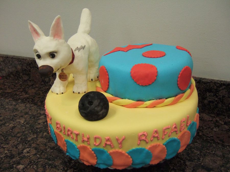 Bolt - CakeCentral.com
