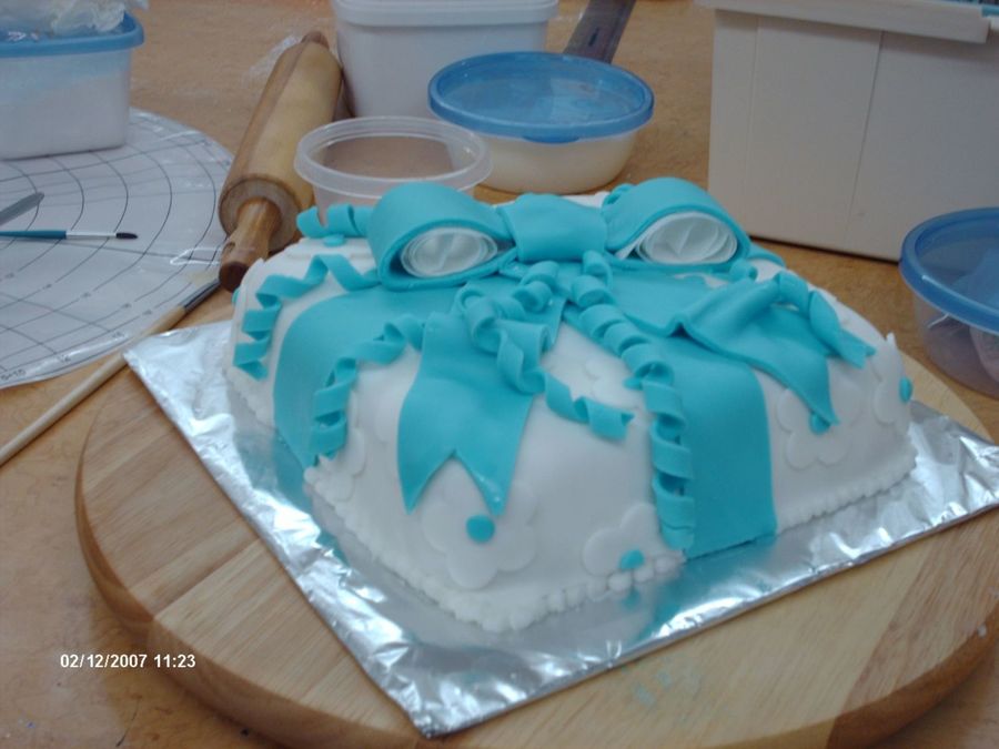 My Gift To Rui - CakeCentral.com