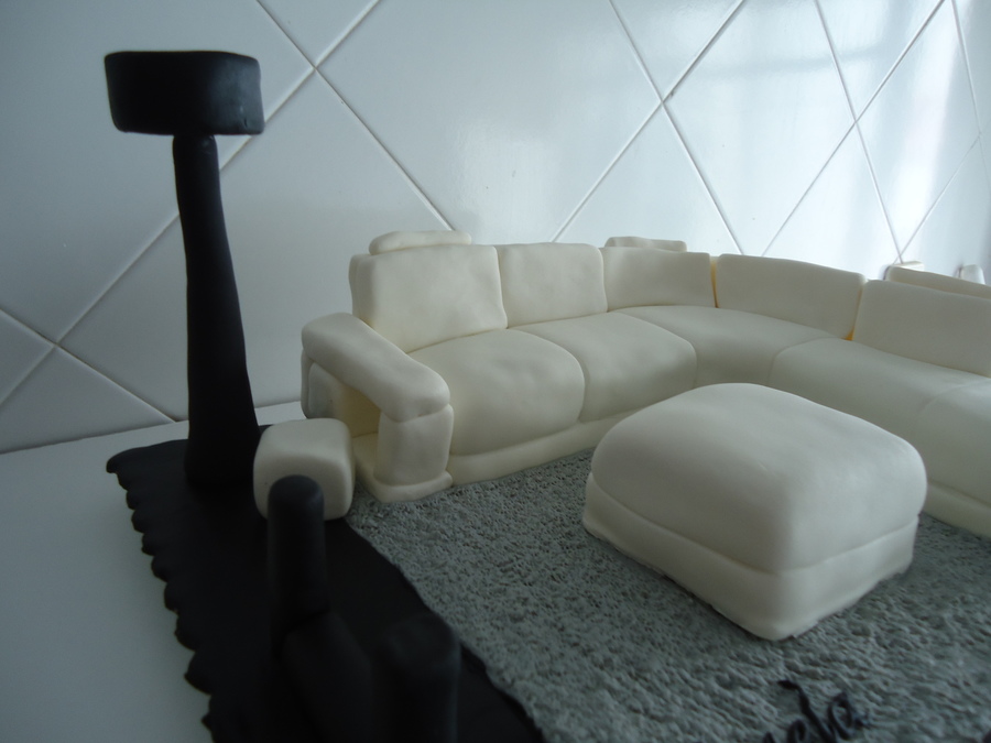 White Sofa - CakeCentral.com