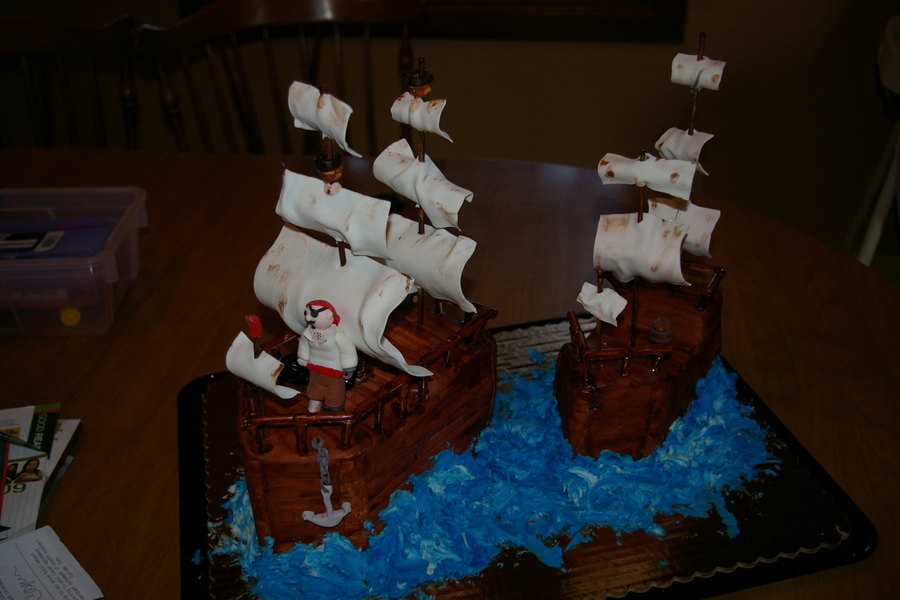 Two Pirate Ships - CakeCentral.com