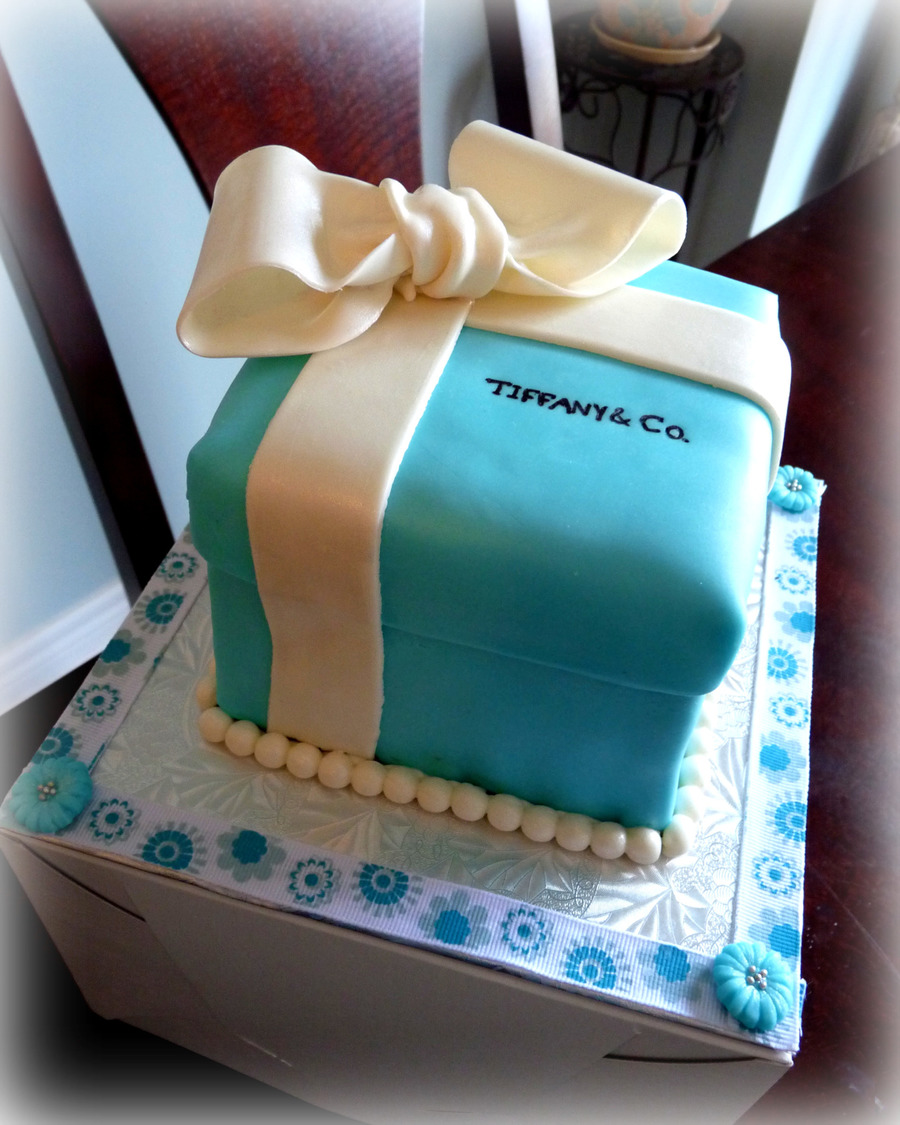 Tiffany Box - CakeCentral.com