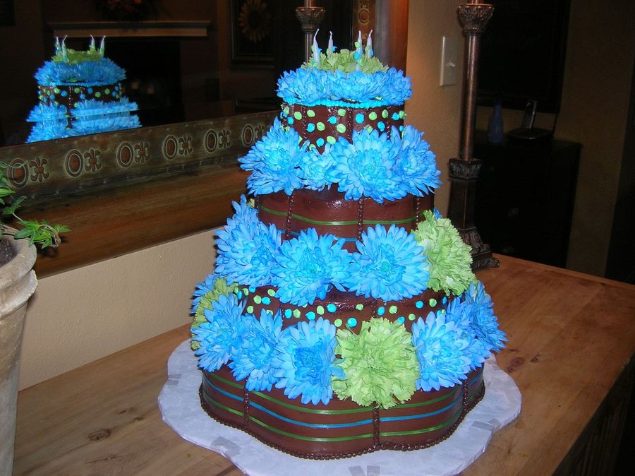 Cakes2_001.jpg - CakeCentral.com