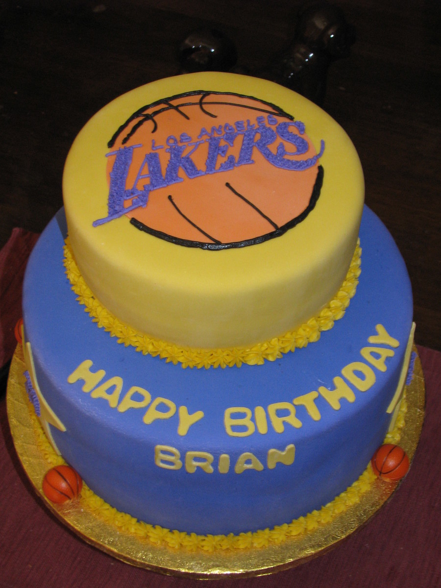 Los Angeles Lakers Cake - CakeCentral.com