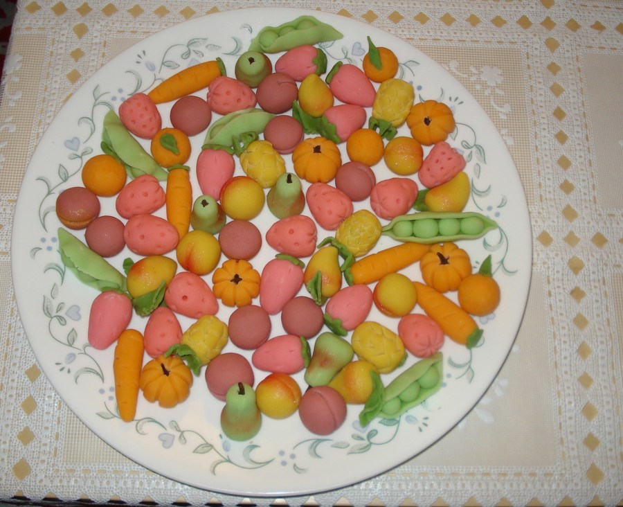 Marzipan Fruits - CakeCentral.com