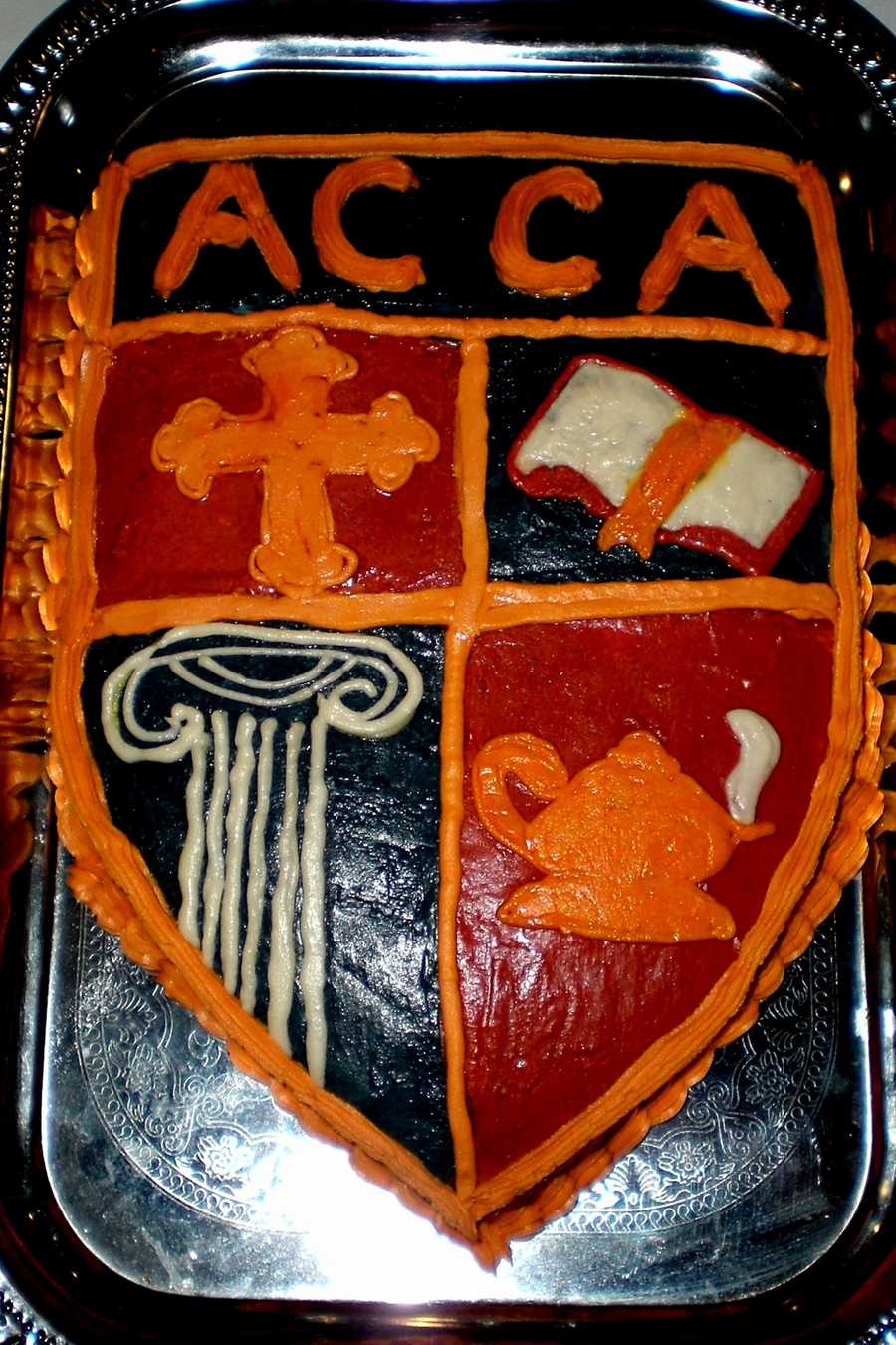 School Crest - CakeCentral.com