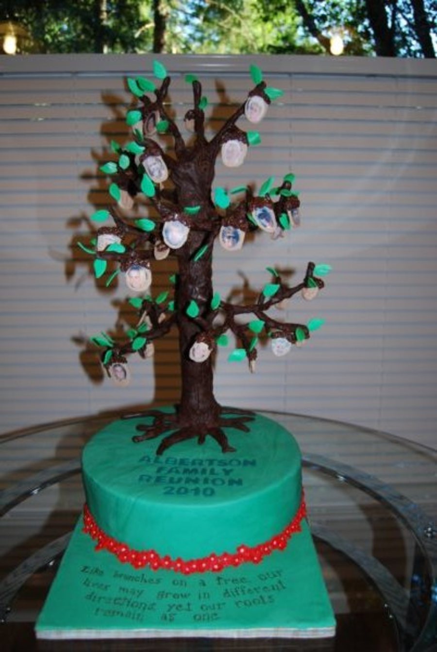 Family Tree Cake - CakeCentral.com