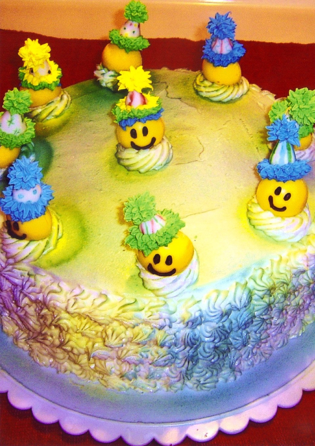 Smiley Face Cake - CakeCentral.com