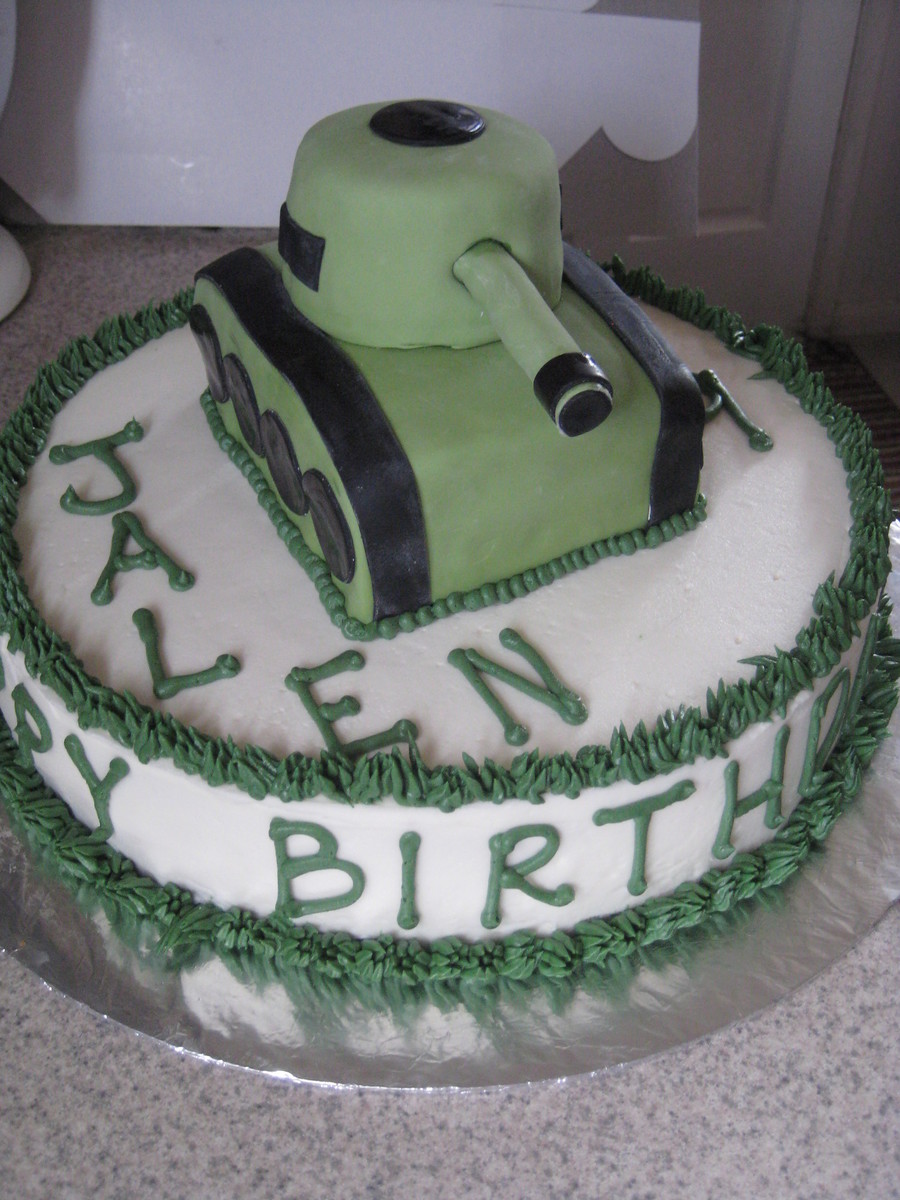 Tank Cake - CakeCentral.com