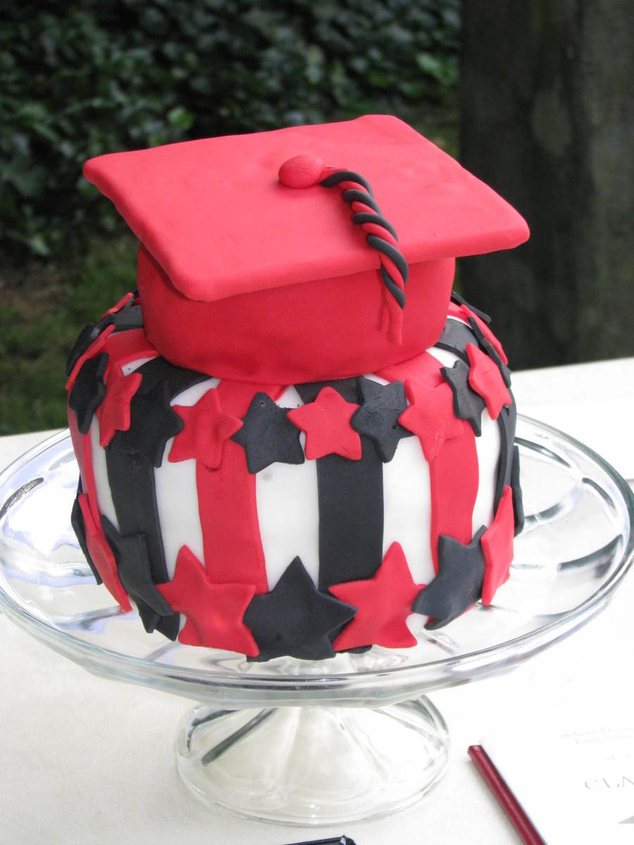 Grad Cake - CakeCentral.com