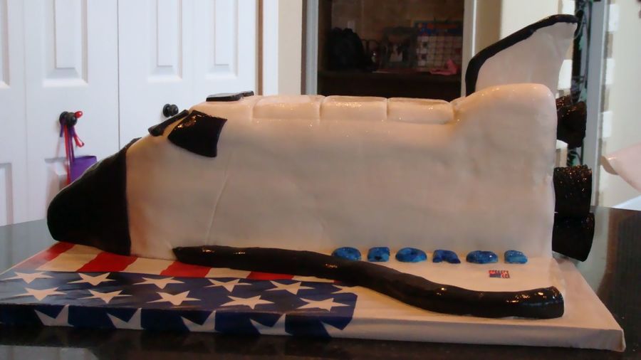 Space Shuttle - CakeCentral.com