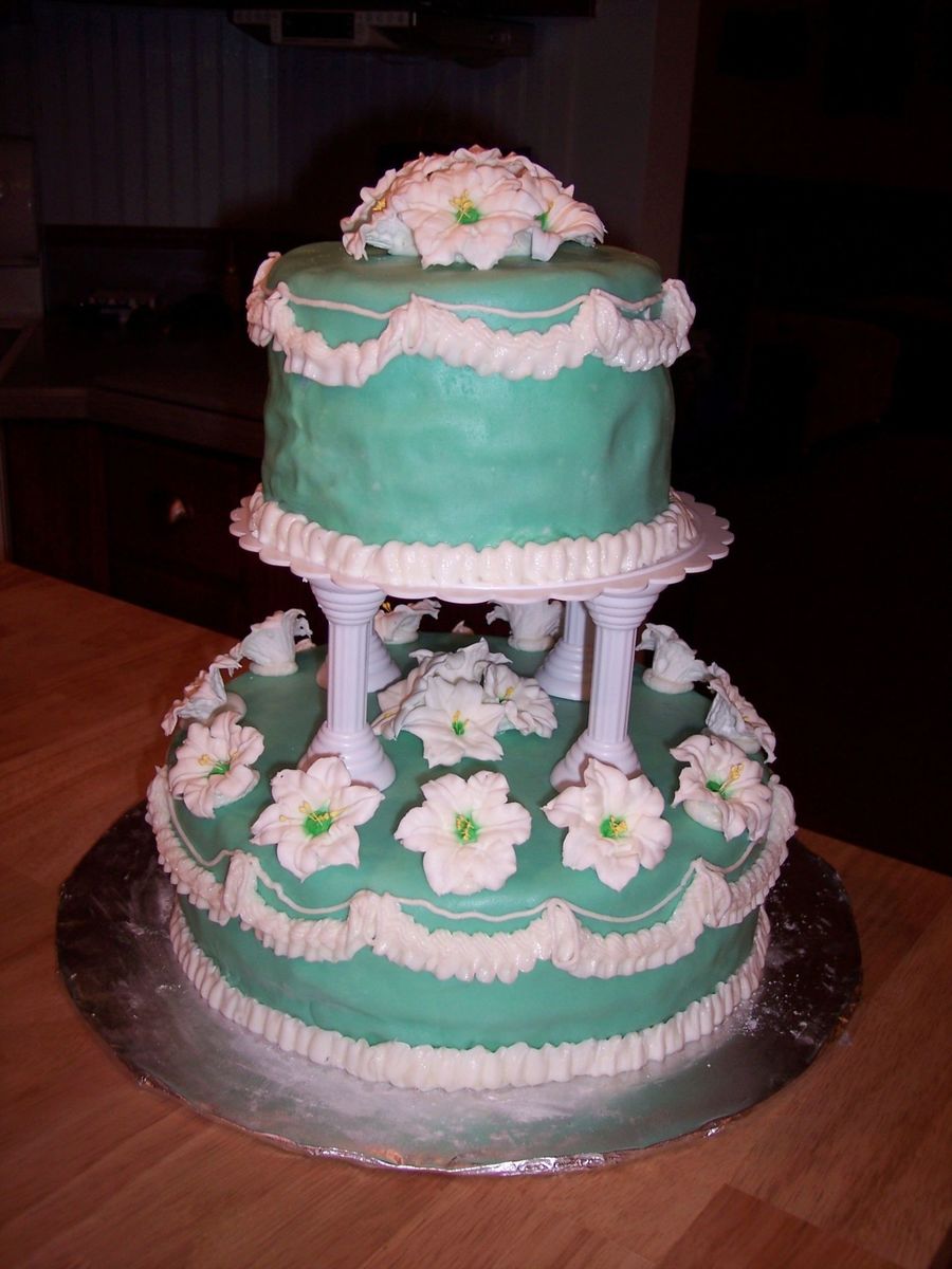 Lilly Cake - CakeCentral.com