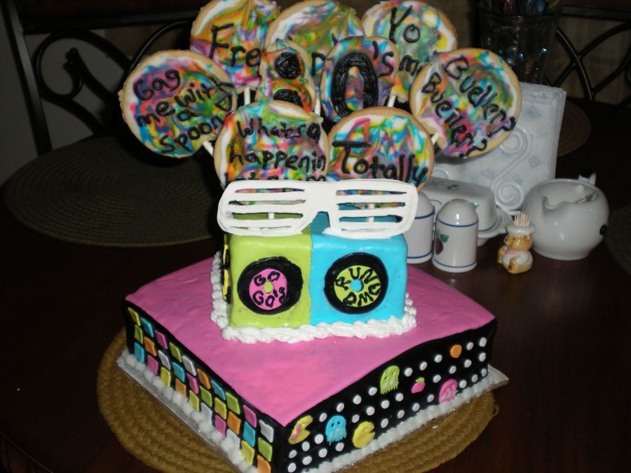 Suagart_Art_022.jpg - CakeCentral.com