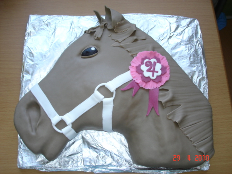 Horse - CakeCentral.com