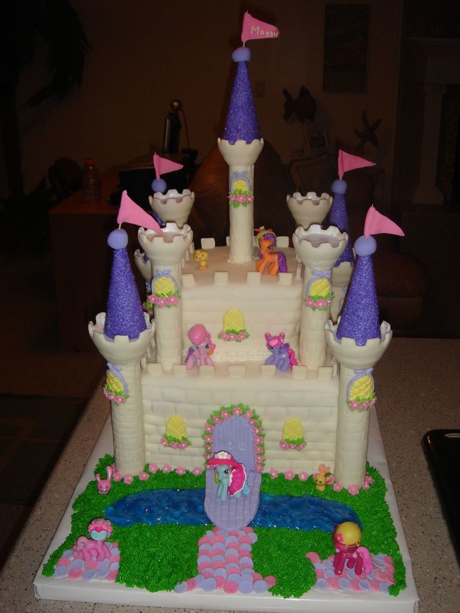 Maggie's Birthday Cake - CakeCentral.com