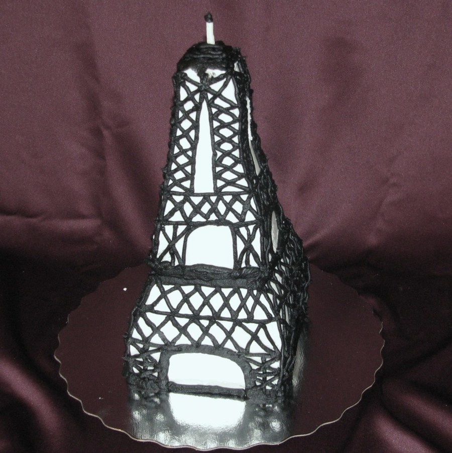 Eiffel Tower - CakeCentral.com
