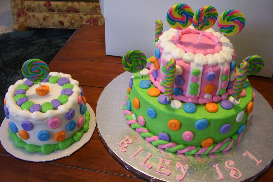 Candy Shoppe Polka Dot Lollipop 1St Birthday Cake - CakeCentral.com