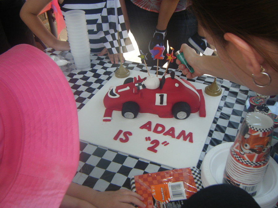 Roary The Racing Car - CakeCentral.com