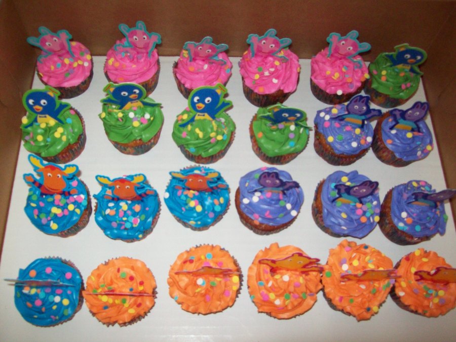 Backyardigans Cupcake - CakeCentral.com